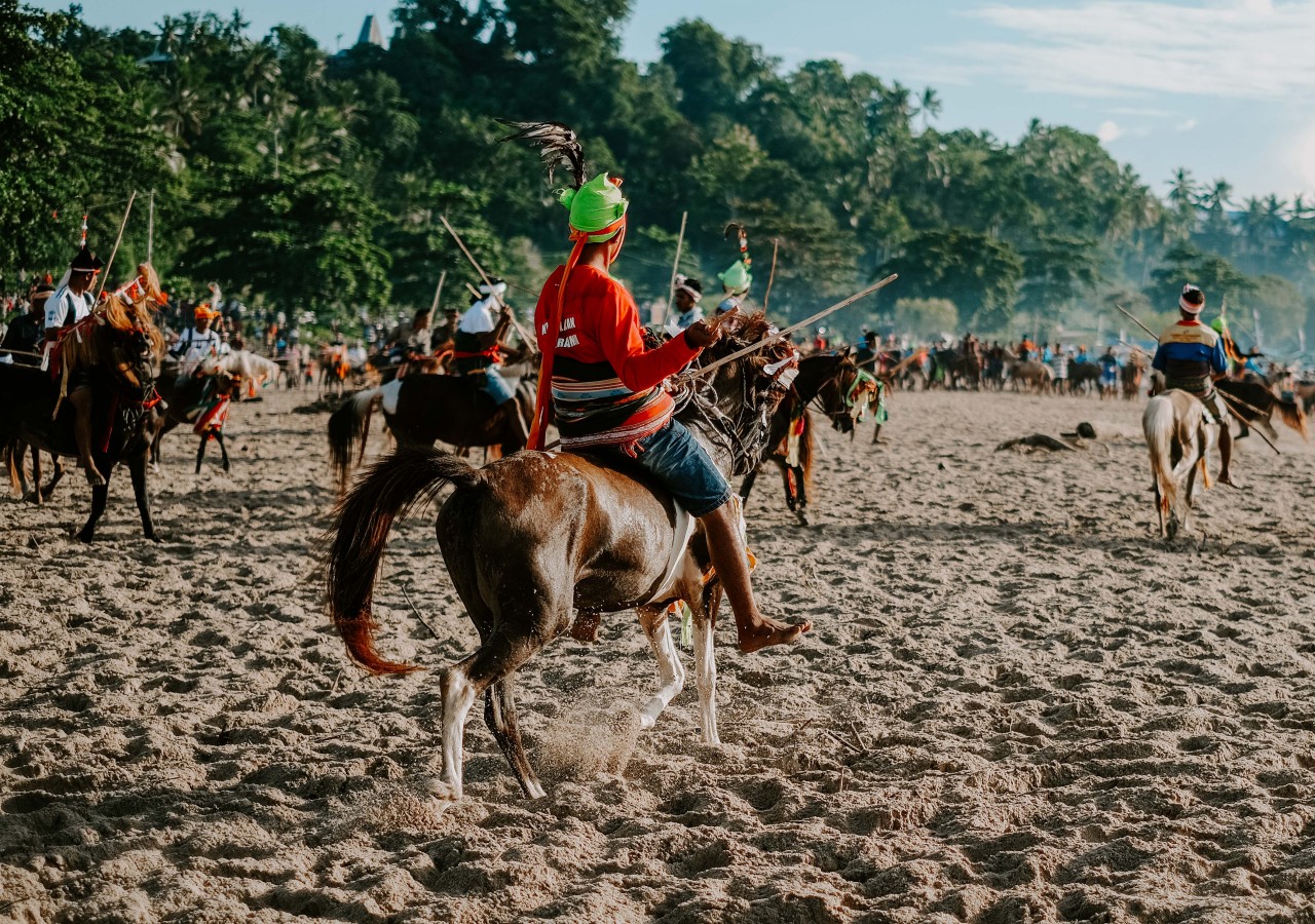 Religion of Sumba Island: The Marapu celebrations & traditions